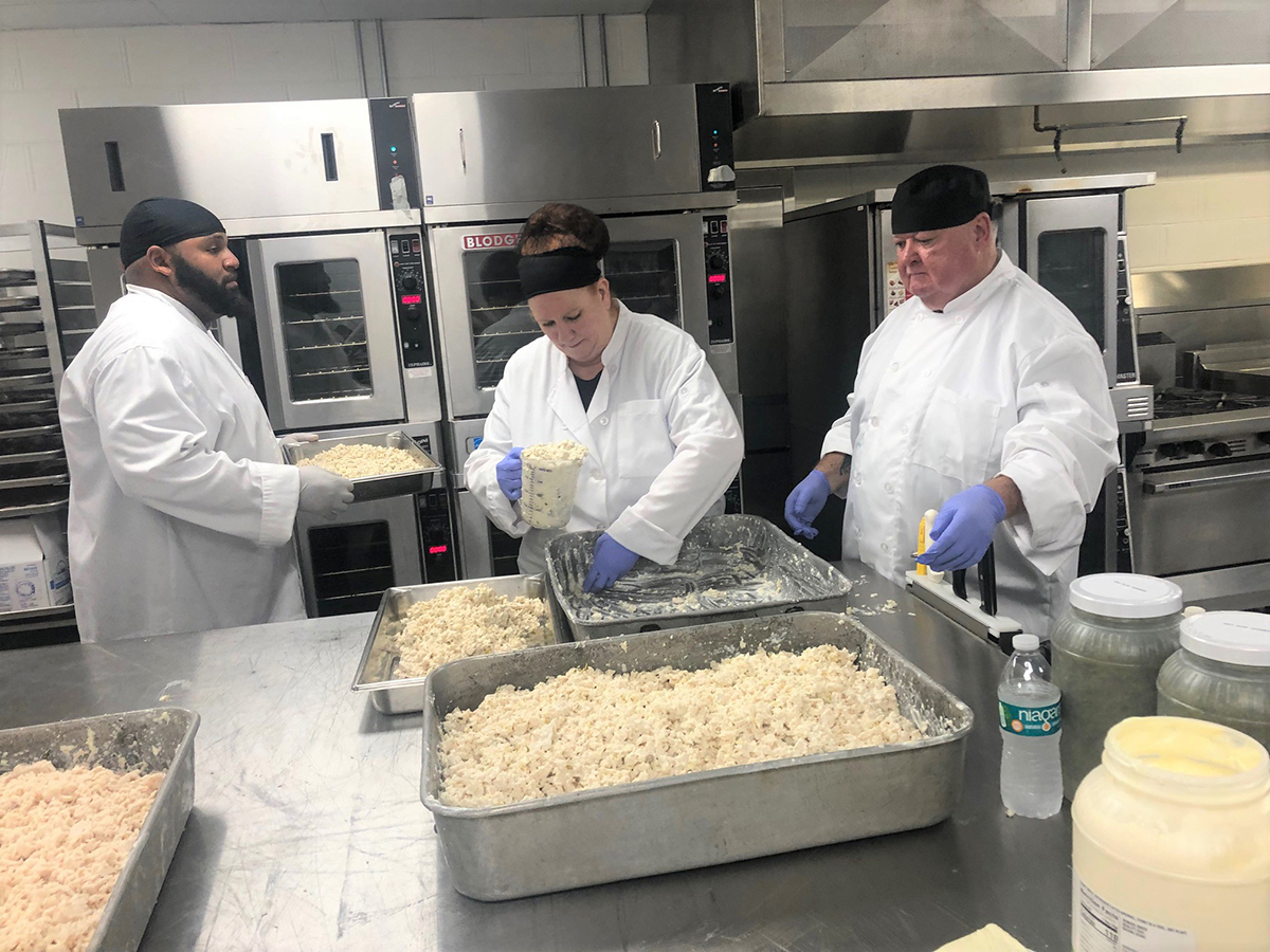 Meal Services - Cheer DE